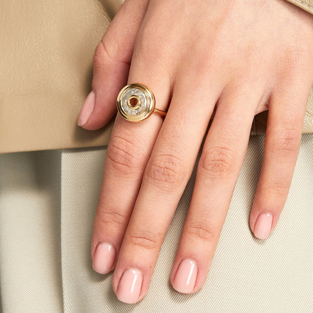 Roda Shaker Ring 12mm in 18k Gold - Moritz Glik